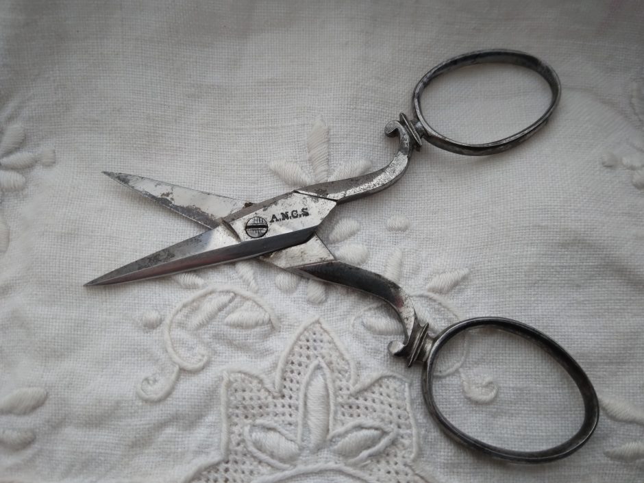 Victorian cut steel scissors, embroidery - Rod Naylors Antique Restoration