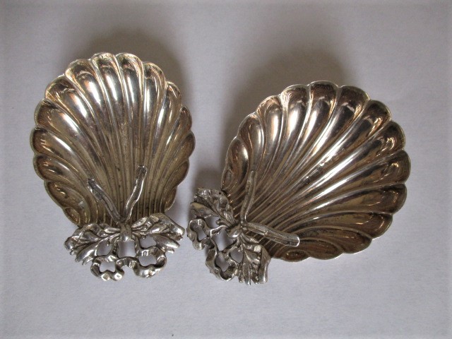 Silver shell caddy spoons, ribbon bow - Rod Naylors Antique Restoration
