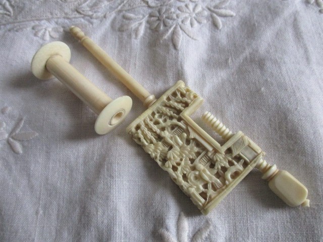 Antique carved Chinese sewing clamp - Rod Naylors Antique Restoration