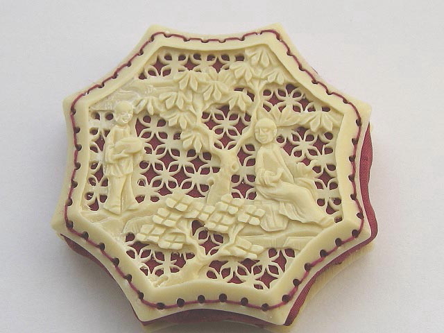 Octagonal Chinese carved pinwheel - Rod Naylors Antique Restoration