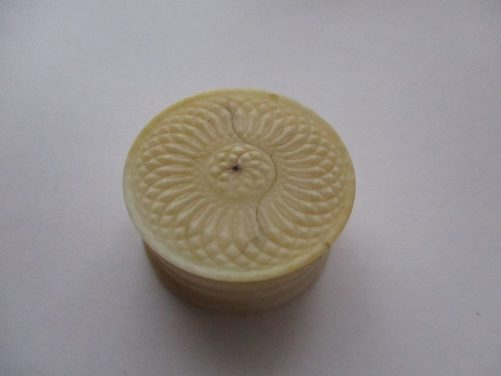 Antique ivory box - Rod Naylors Antique Restoration